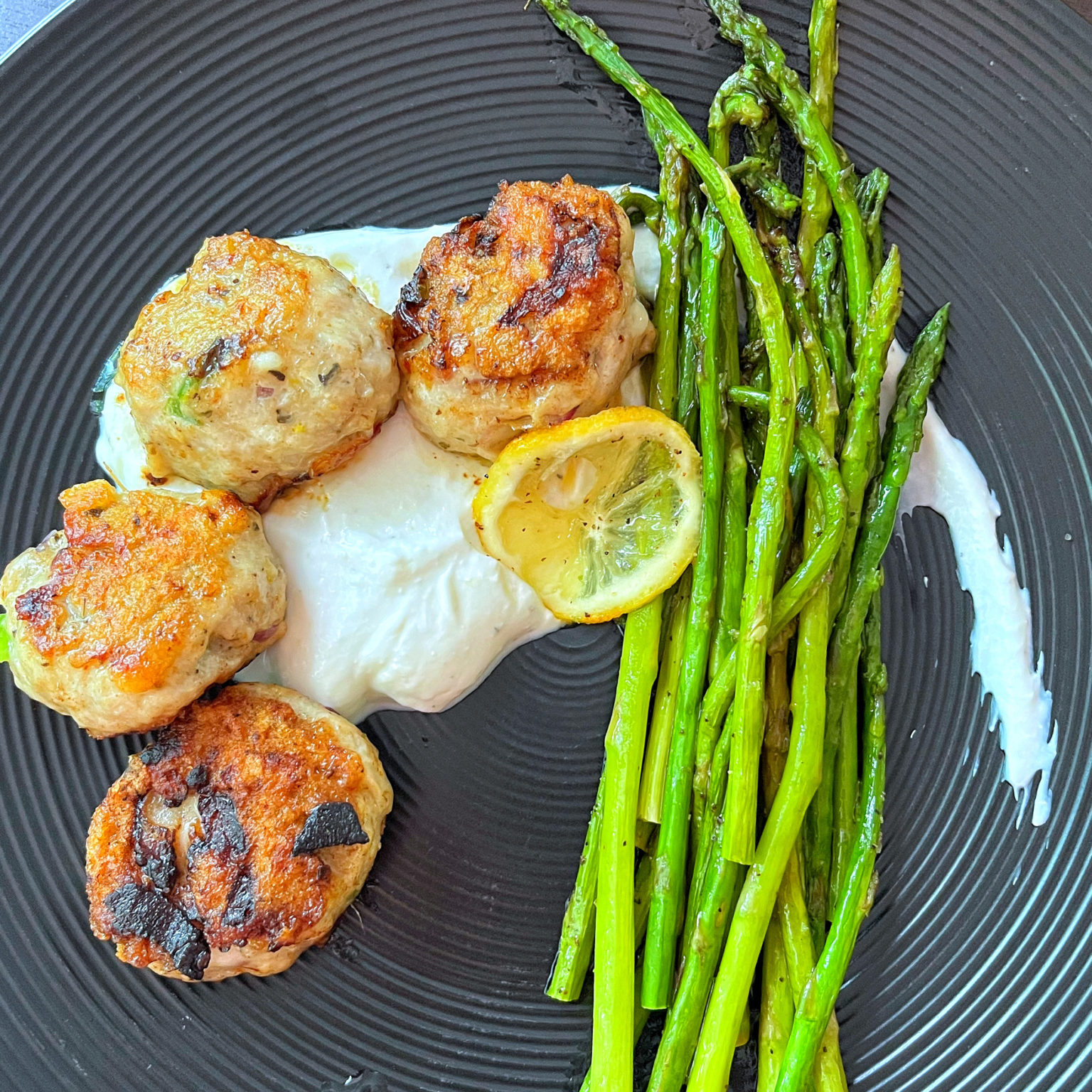 Rosemary and Lemon Cheesy Chicken Burgers With Lemon Horseradish Yogurt ...